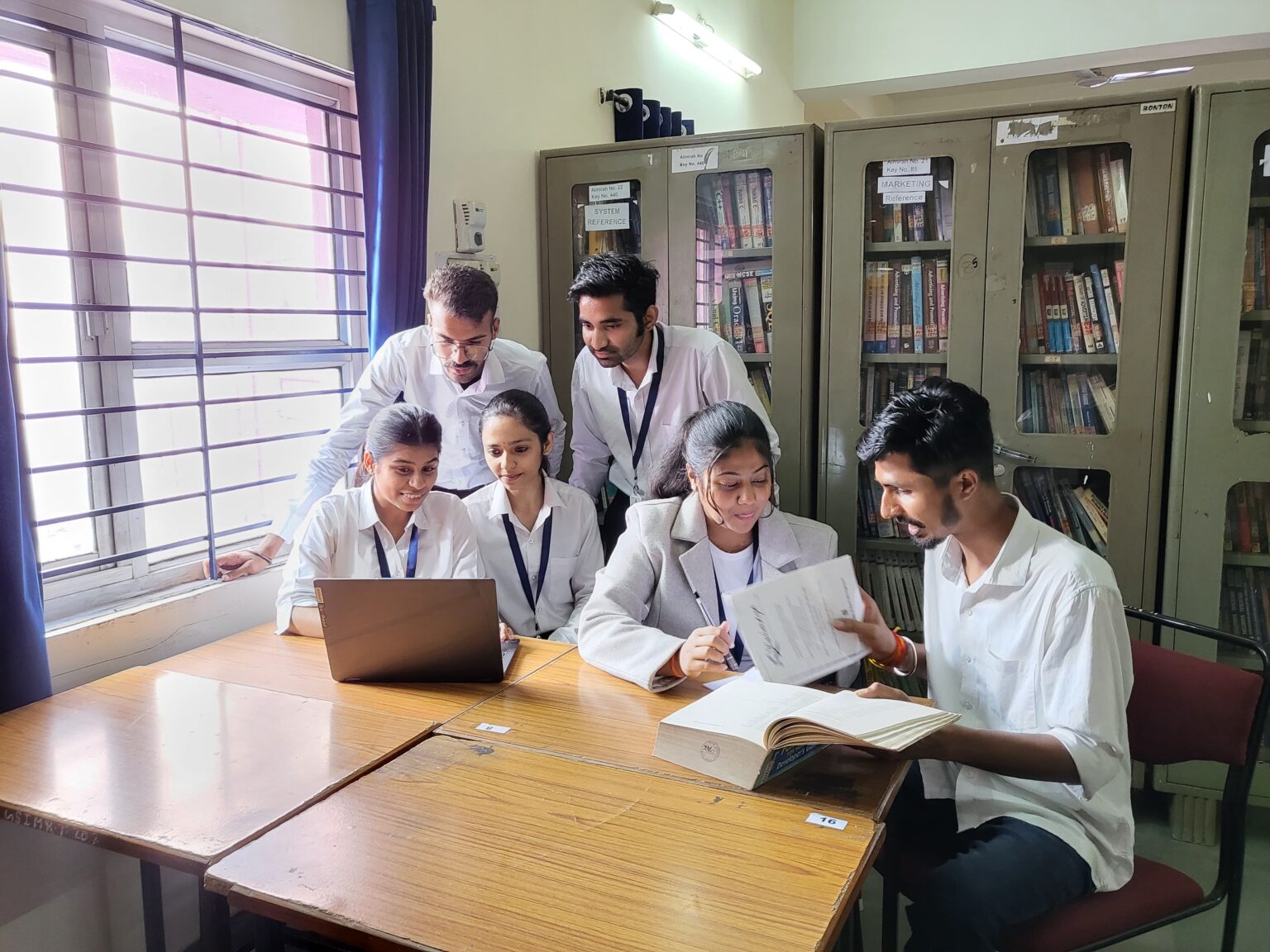 Best MBA Colleges in Indore - GSIMR Indore